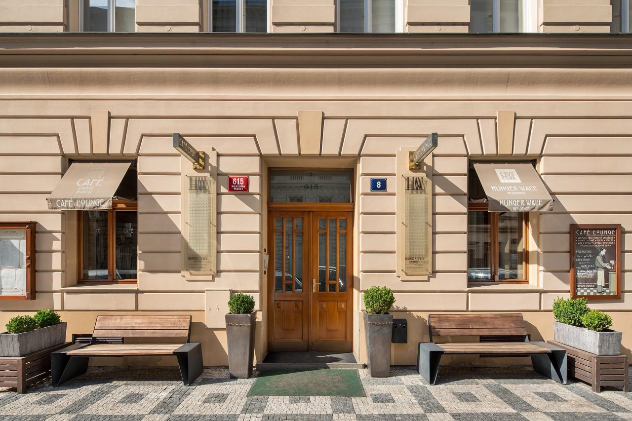 Hunger Wall Residence - About